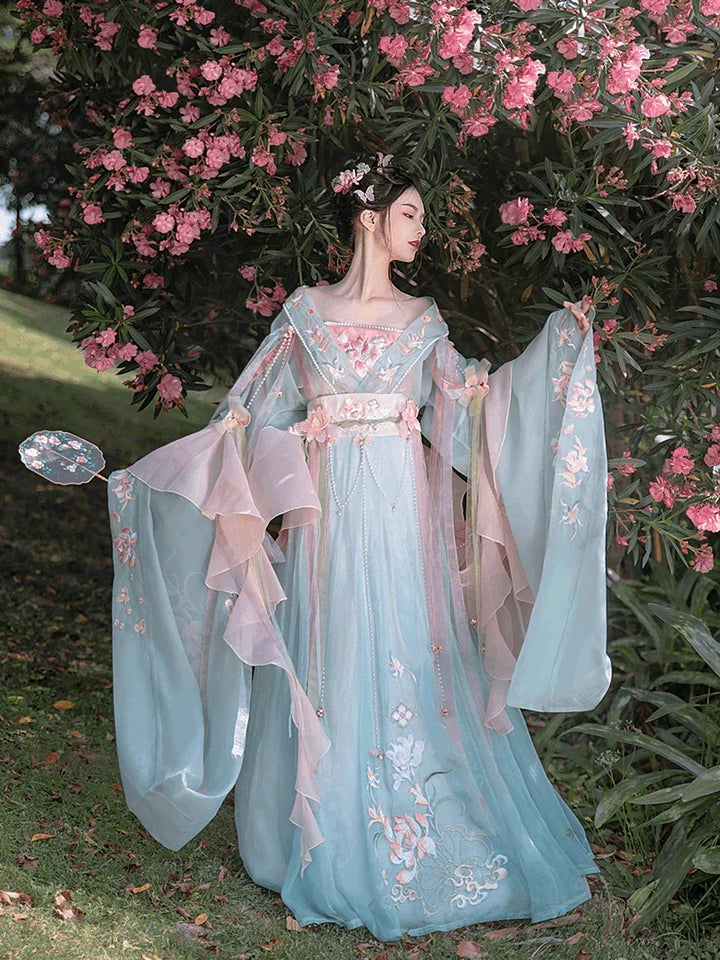 Women's Hanfu - Traditional Chinese Dresses & Clothing | Yandan Hanfu ...